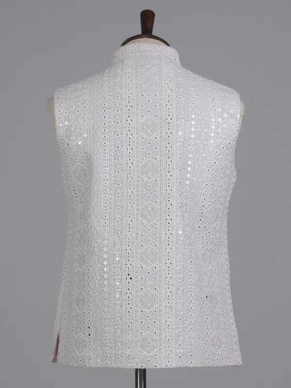 White cotton silk waistcoat with embroidery-G3-MWC2821 | United...