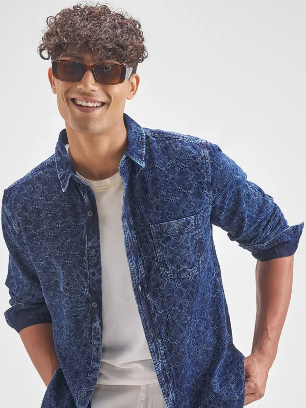 Buy Highlander Navy Blue Self Design Slim Fit Casual Shirt Online ...