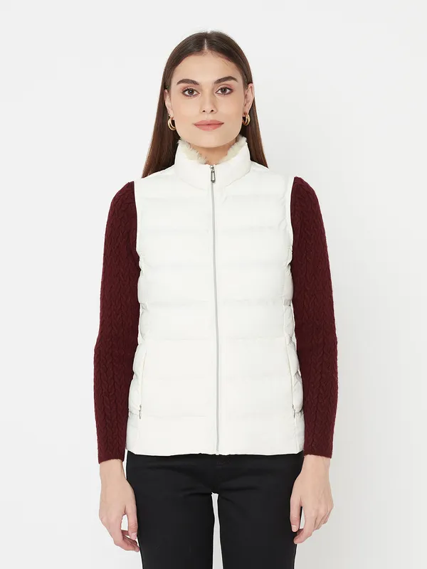 Mettle Women White Sleevless Puffer Jacket