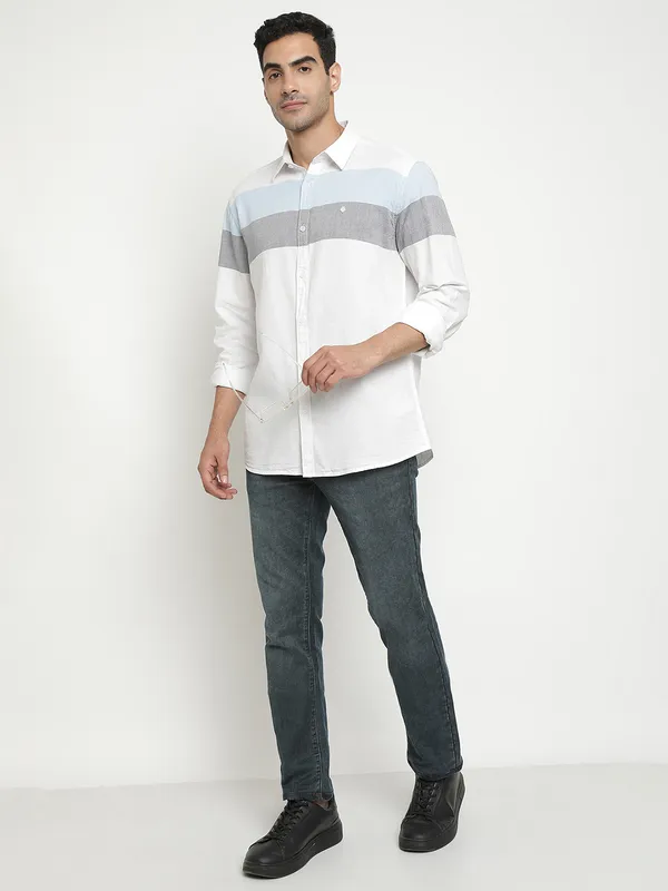 METTLE Men White Horizontal Stripes Opaque Striped Casual Shirt