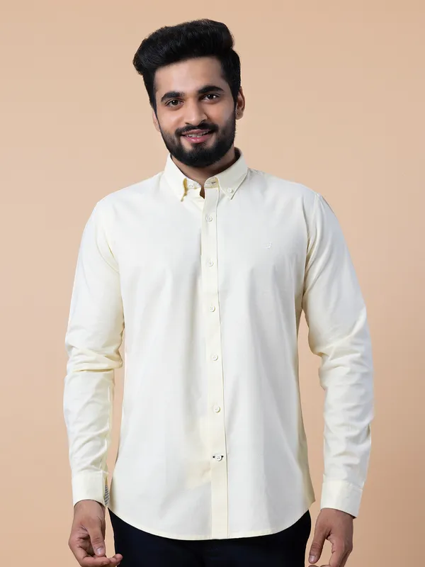 Frio solid style cotton casual shirt in yellow-G3-MCS10249