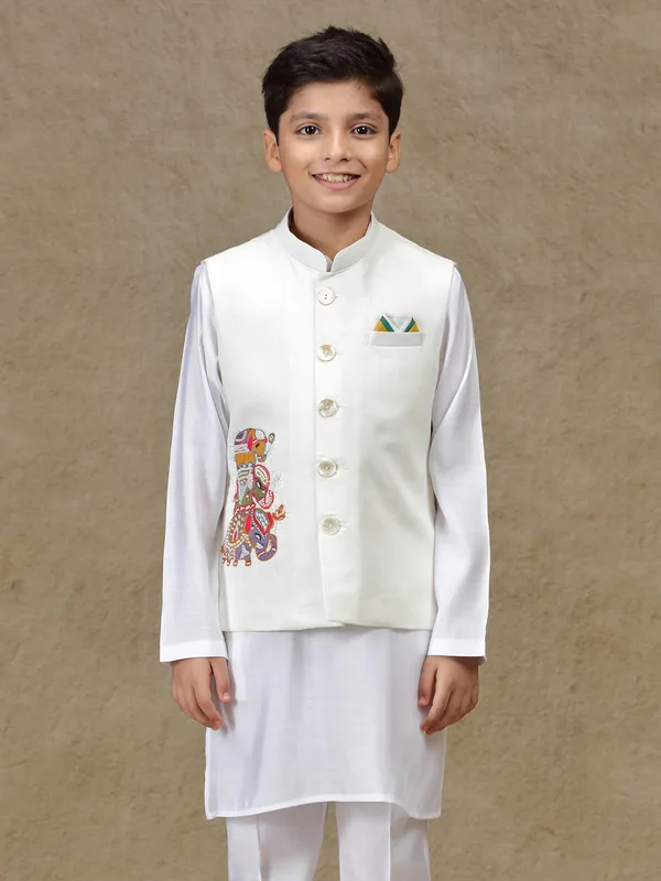 White waistcoat set in premium silk-G3-BWCS11495 | United States