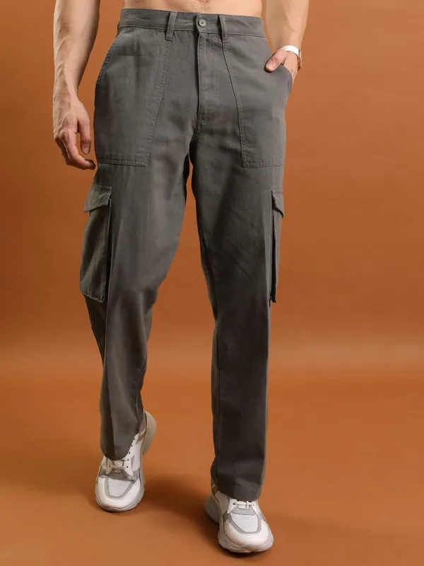 Men Regular Fit Cargos