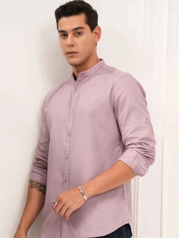 Buy Highlander Pink Solid Regular Fit Casual Shirt for Men Online...