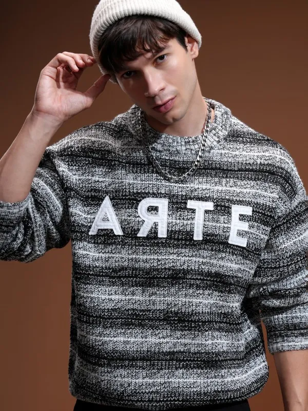Men Applique Sweater