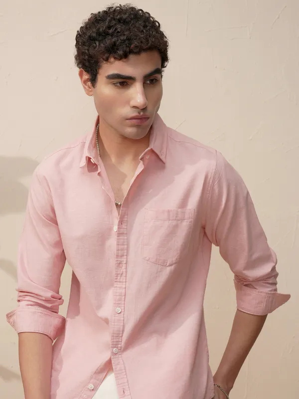 Buy Highlander Pink Self Design Slim Fit Casual Shirt Online - HLSH022660